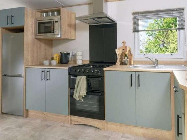2 bed property for sale