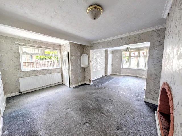 2 bed property for sale