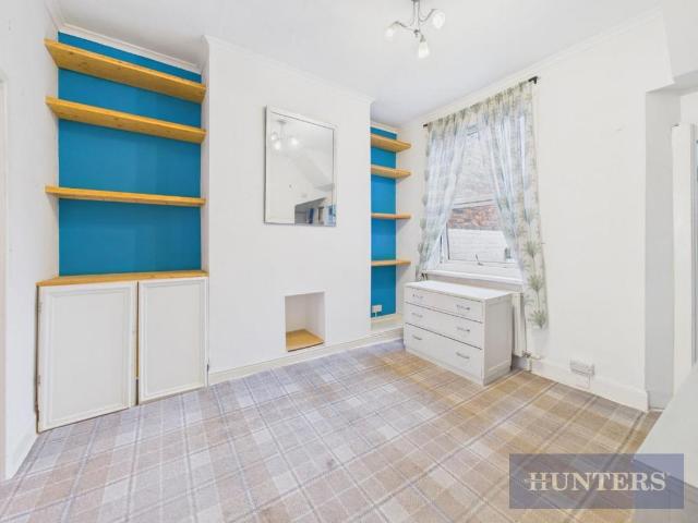 2 bed property for sale