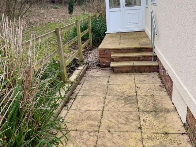 2 bed property for sale