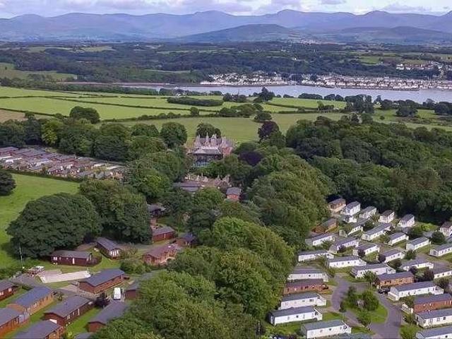 2 bed property for sale