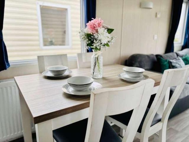 2 bed property for sale