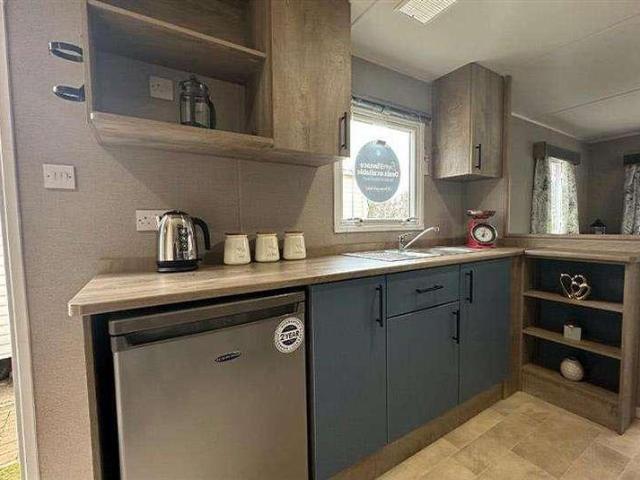 2 bed property for sale