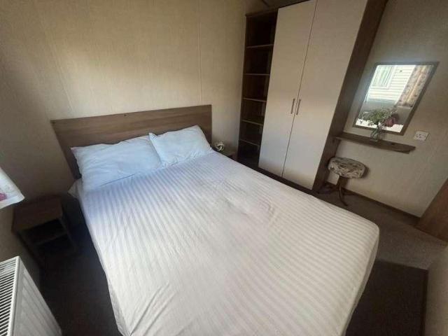 2 bed property for sale