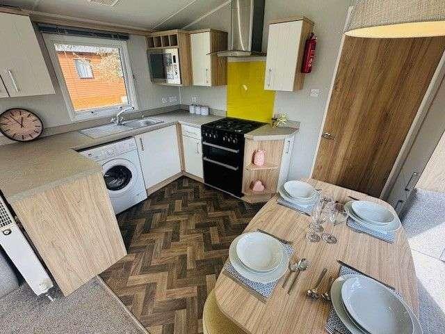 2 bed property for sale