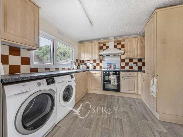 2 bed property for sale