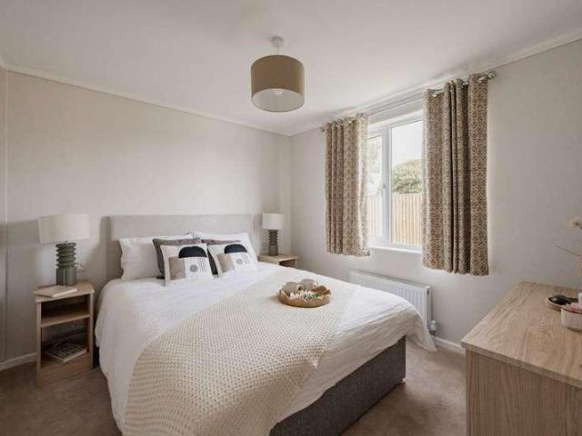 2 bed property for sale