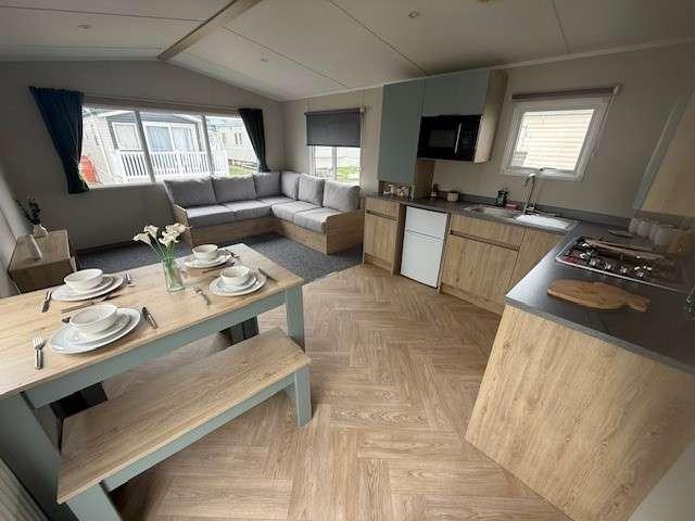 2 bed property for sale