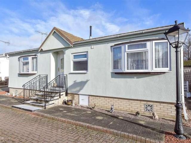 2 bed property for sale