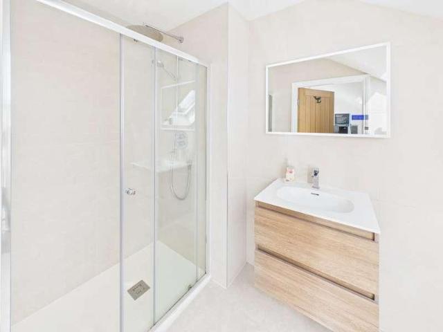 2 bed property for sale
