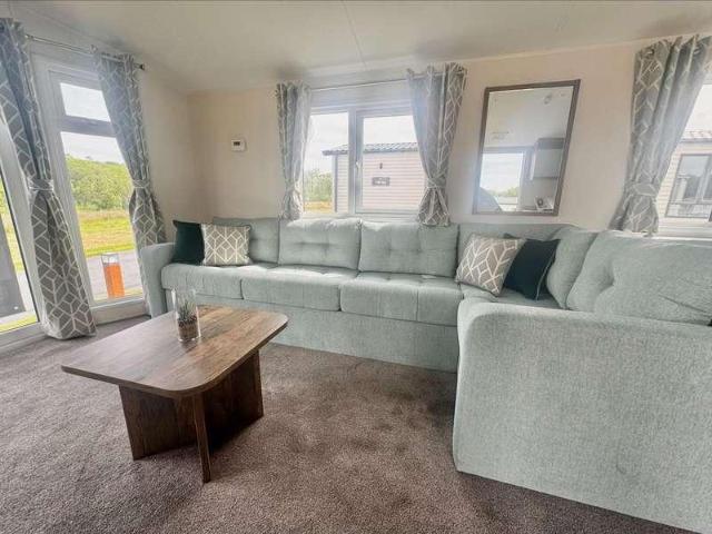 2 bed property for sale