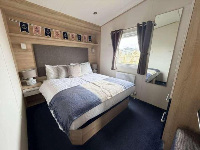 2 bed property for sale