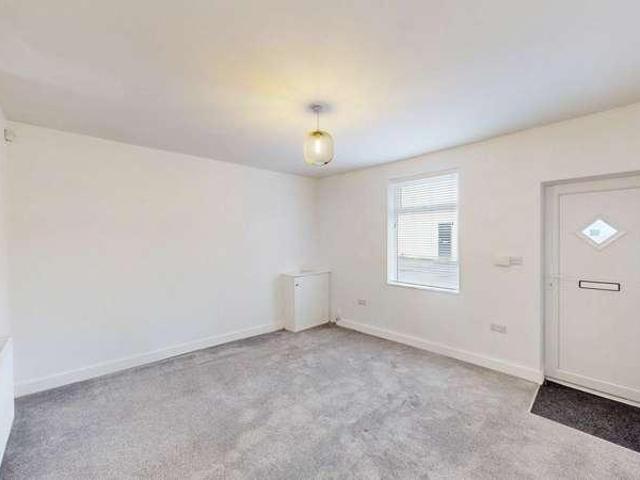2 bed property for sale