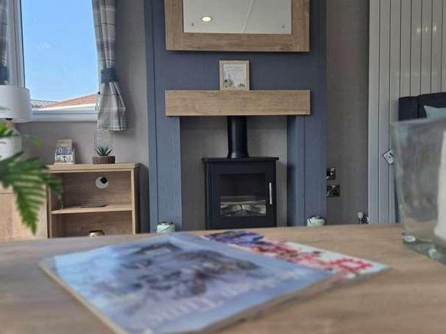 2 bed property for sale