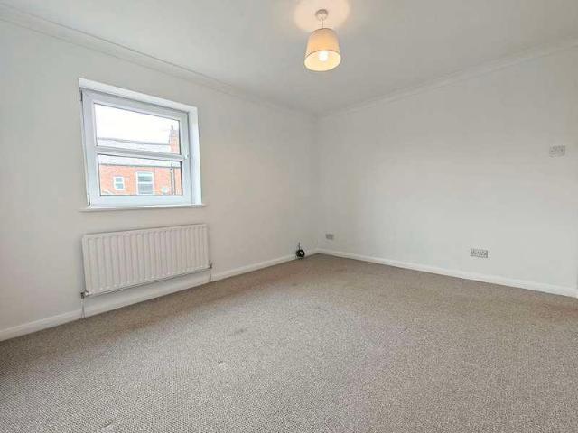 2 bed property for sale