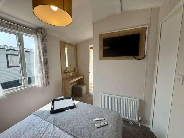2 bed property for sale