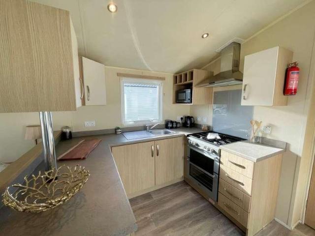 2 bed property for sale