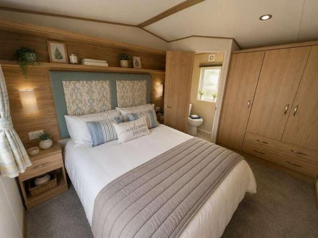 2 bed property for sale