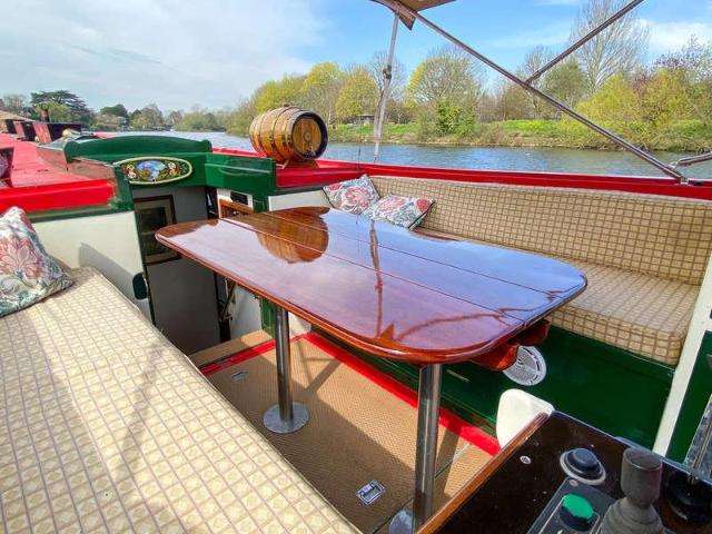 2 bed property for sale