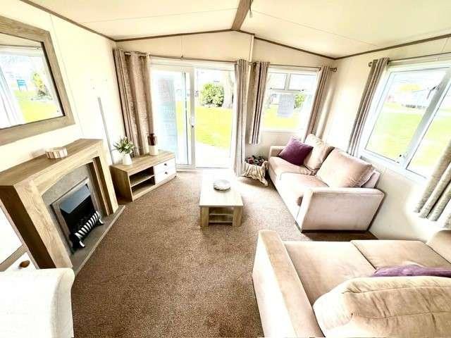 2 bed property for sale