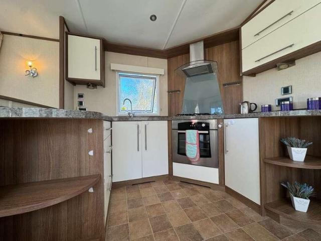 2 bed property for sale