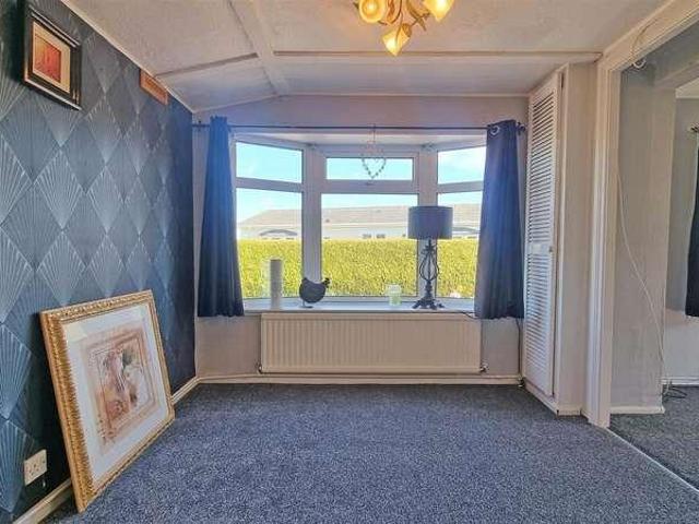 2 bed property for sale