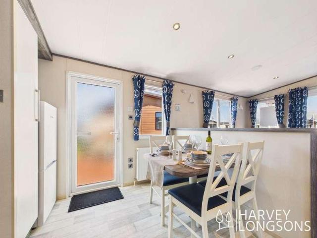 2 bed property for sale