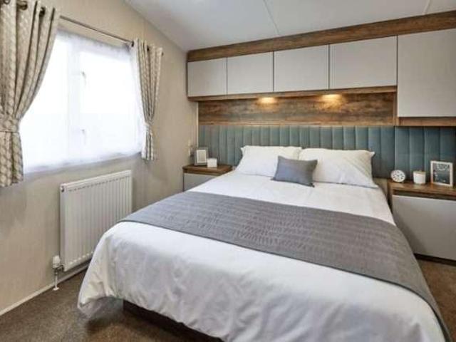 2 bed property for sale