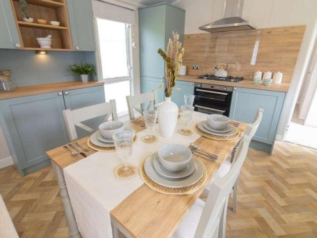 2 bed property for sale