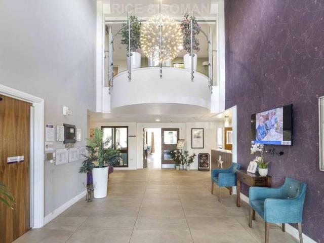 2 bed property for sale