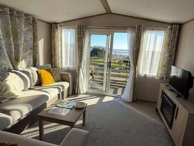 2 bed property for sale