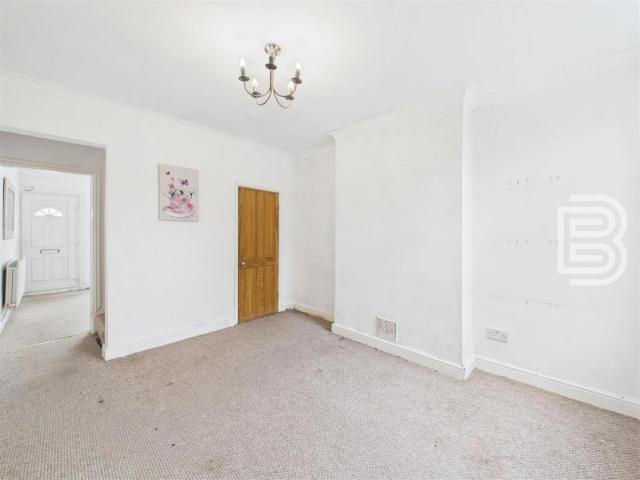 2 bed property for sale