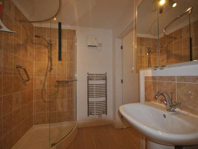 2 bed property for sale