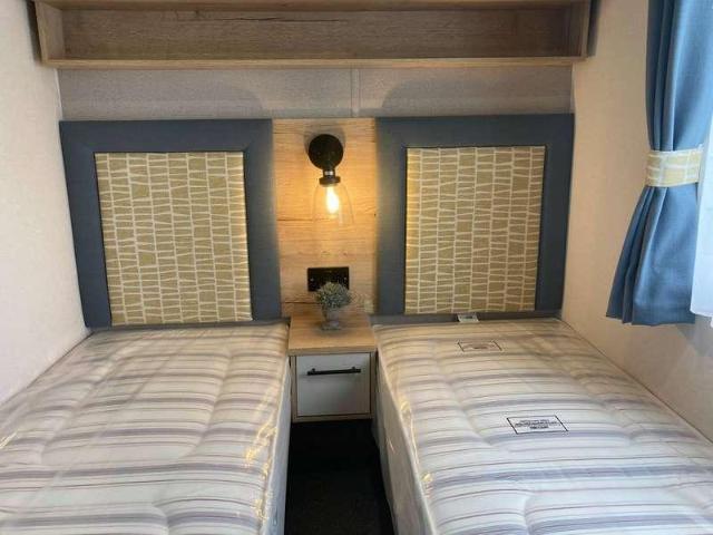 2 bed property for sale