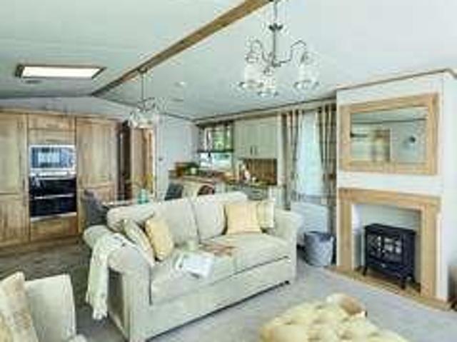 2 bed property for sale