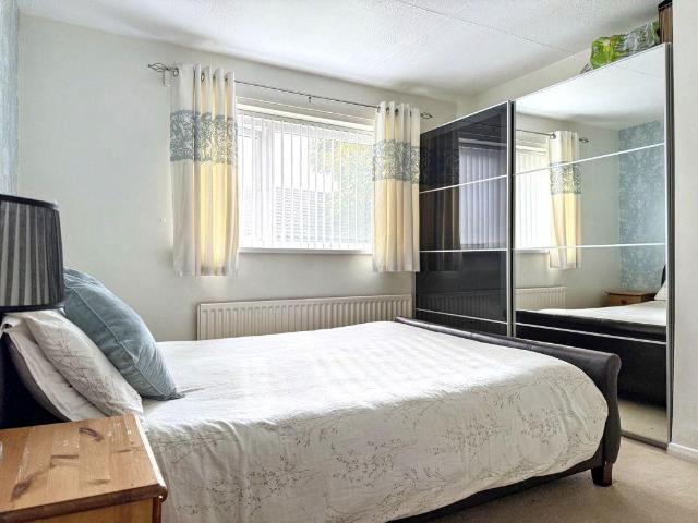 2 bed property for sale