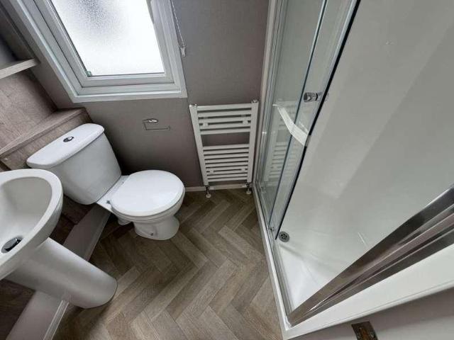 2 bed property for sale