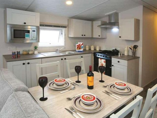 2 bed property for sale