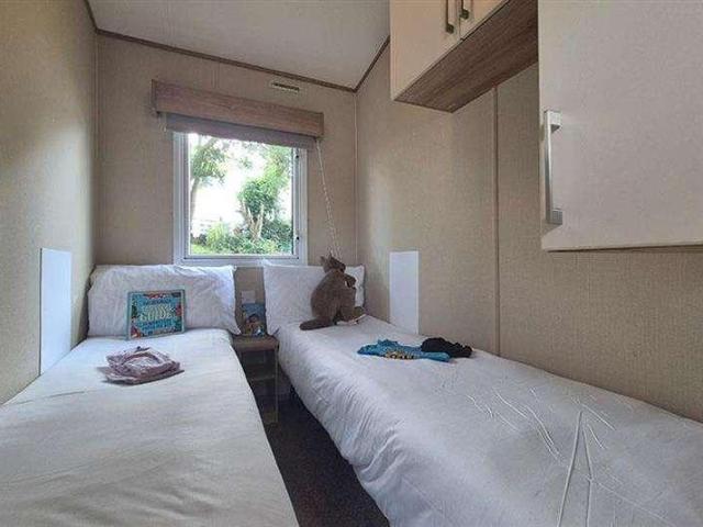 2 bed property for sale