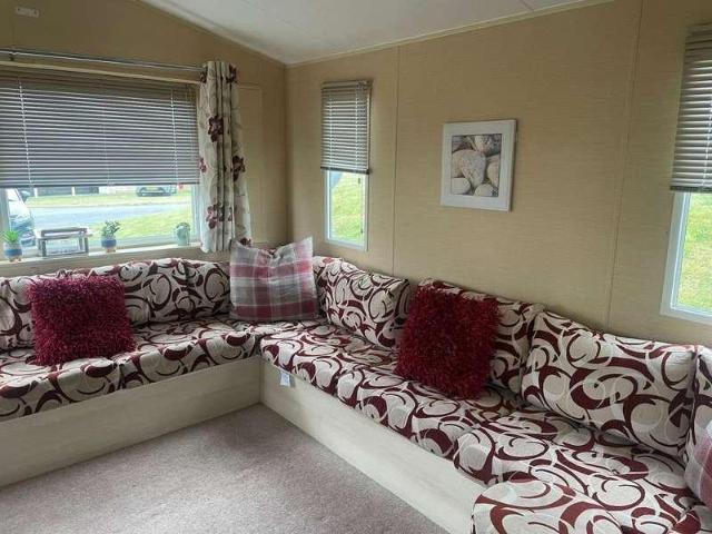 2 bed property for sale