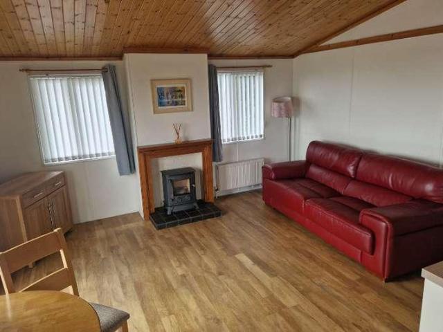 2 bed property for sale