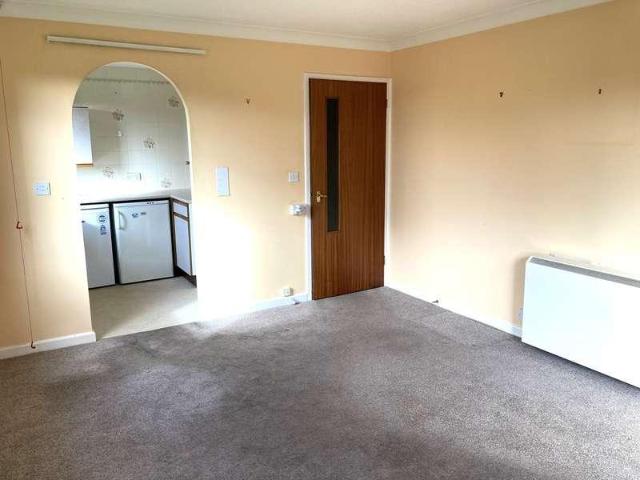 2 bed property for sale