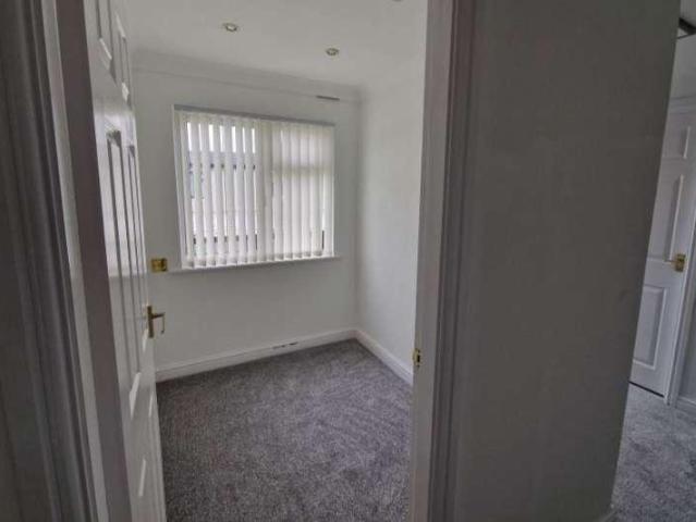 2 bed property for sale