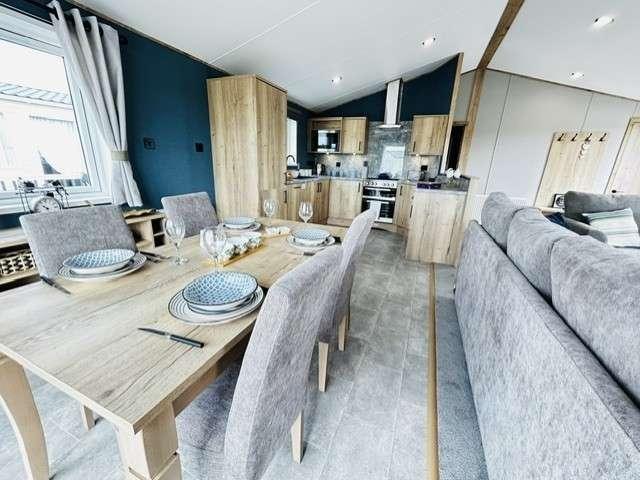 2 bed property for sale