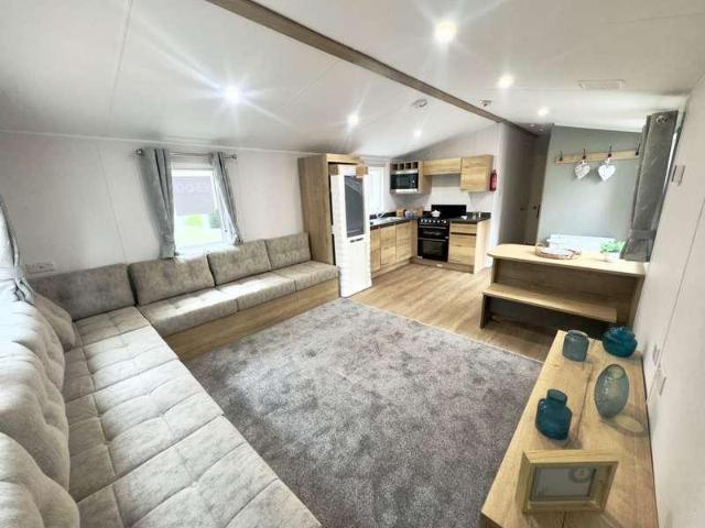 2 bed property for sale