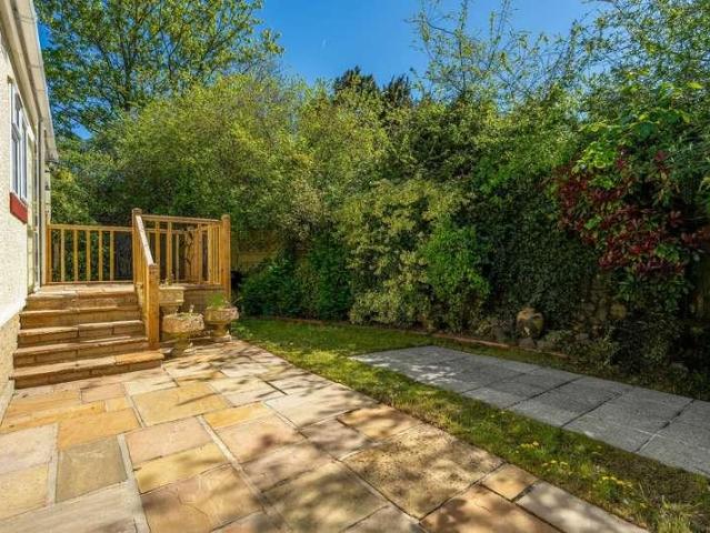 2 bed property for sale
