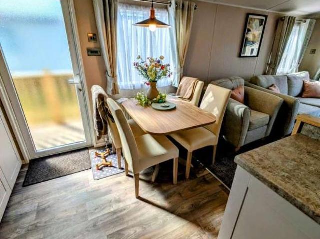 2 bed property for sale