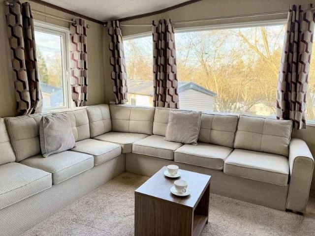 2 bed property for sale