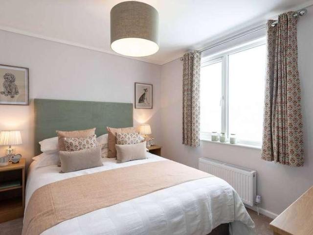 2 bed property for sale