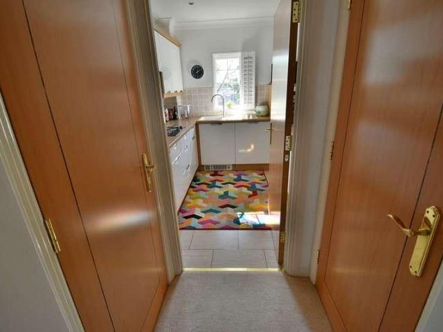 2 bed property for sale